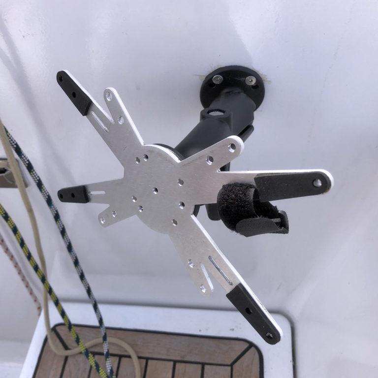Tablet-Halterung für "Navi-Pad" - VESA Standardkompatible Geräte